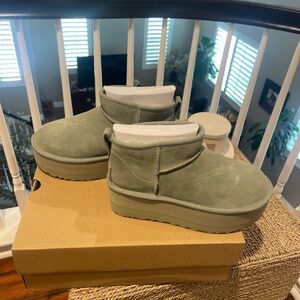 UGG | Shoes | Limited Edition Shaded Clover Platform Ultra Mini Uggs ...